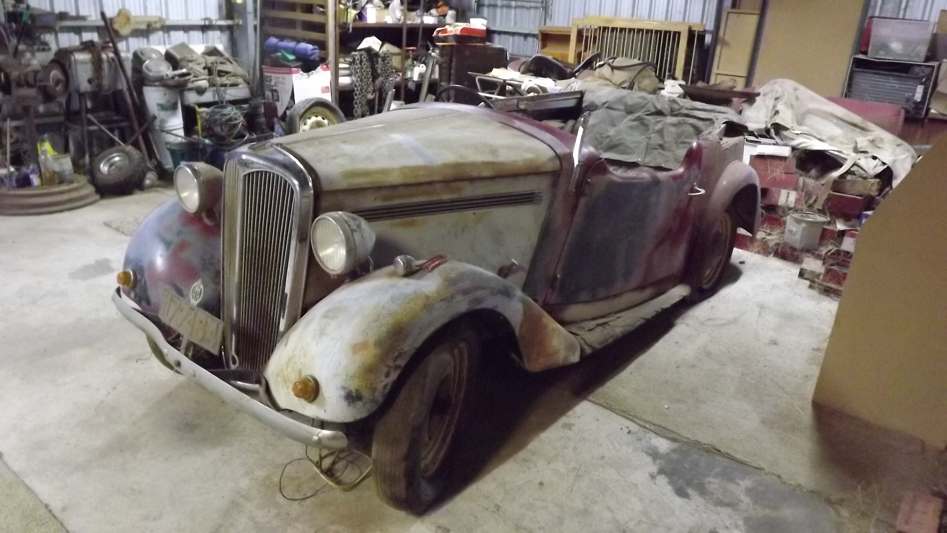 17-7484 – The Singer Bantam Register